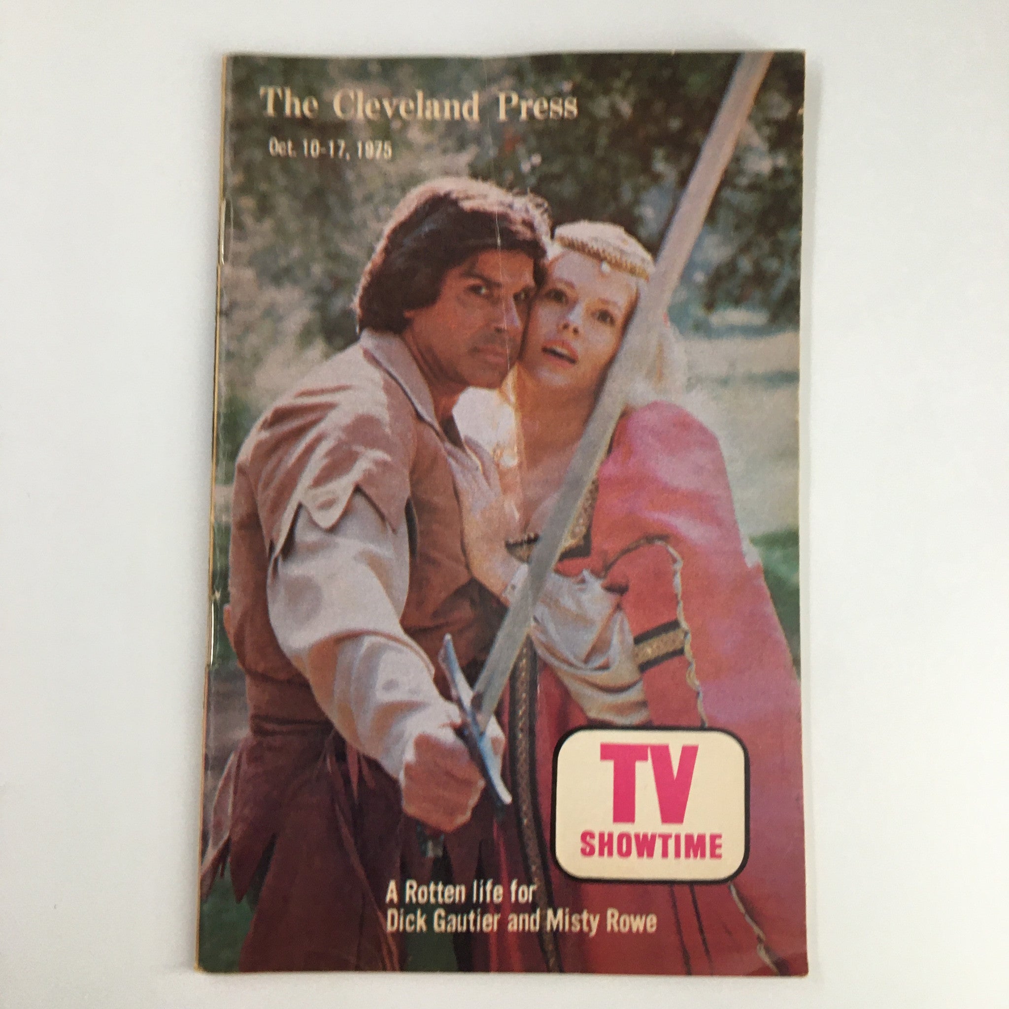 The Cleveland Press TV Showtime Guide October 1975 Dick Gautier and Mi